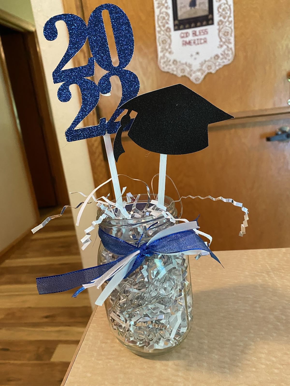 17 Stunning DIY & Elegant Graduation Centerpiece Ideas - Your Cozy Glow